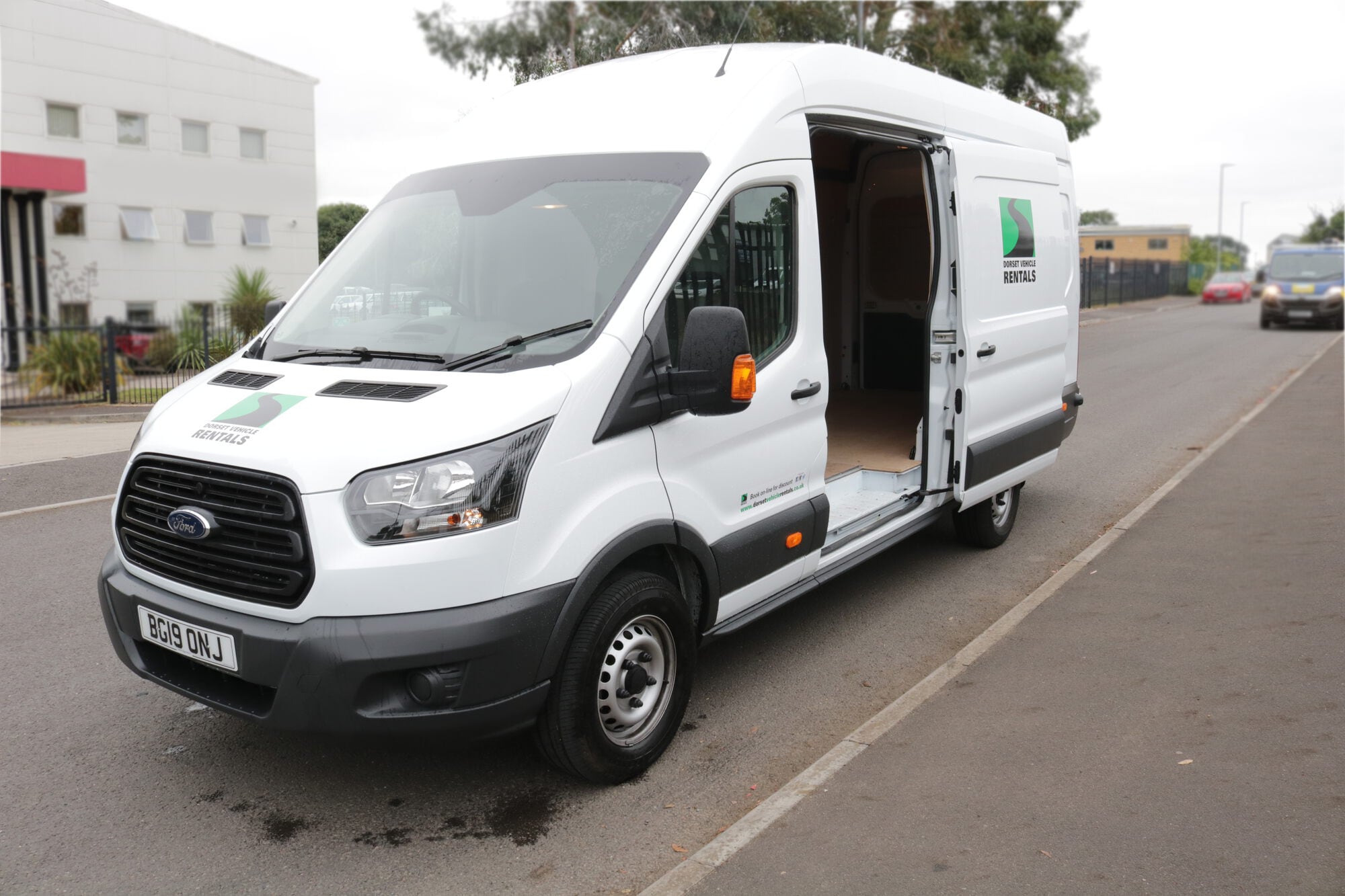 LARGE JUMBO VAN - Dorset Vehicle Rentals